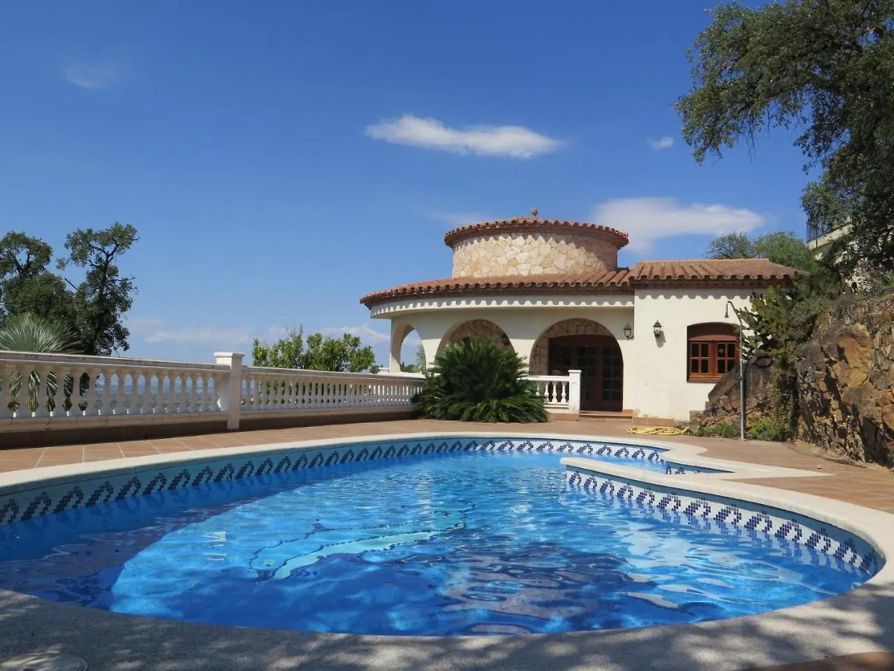 The 11 best bungalow in Roses, Spain